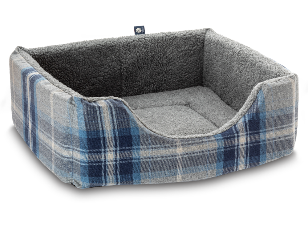 Haven Square Fleece Lined Luxury Dog Bed 5 Sizes in Signature Tartan:
